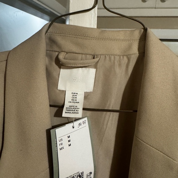 H&M | Jackets & Coats | Hm Beige Blazer | Poshmark